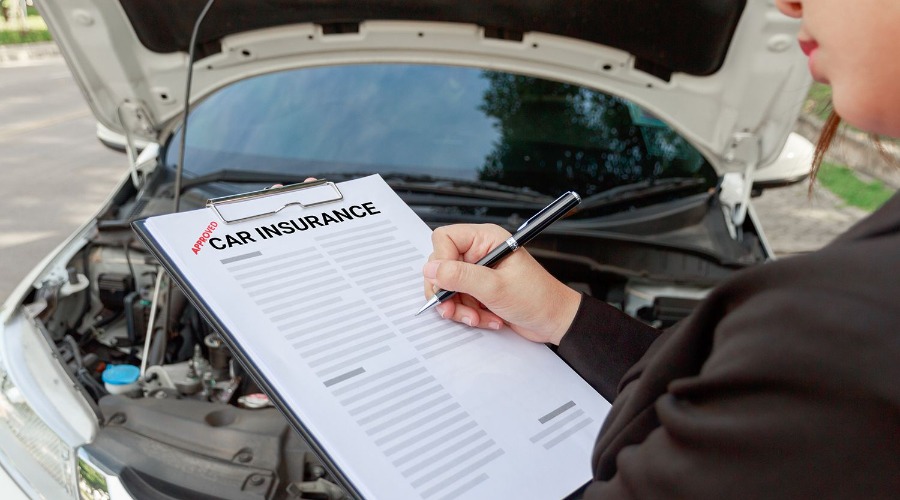 Safeway Insurance Review - QuoteYeti